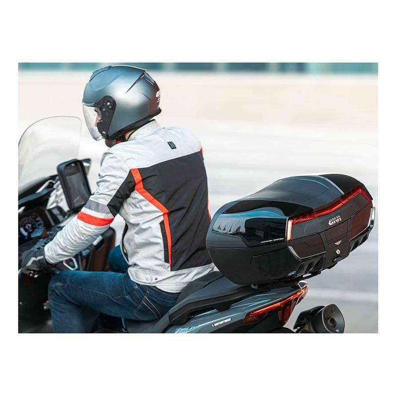 Top case Givi Maxia 5 V58NNB 58 Litres noir catadioptre rouge - Pièces Bagagerie sur La Bécanerie